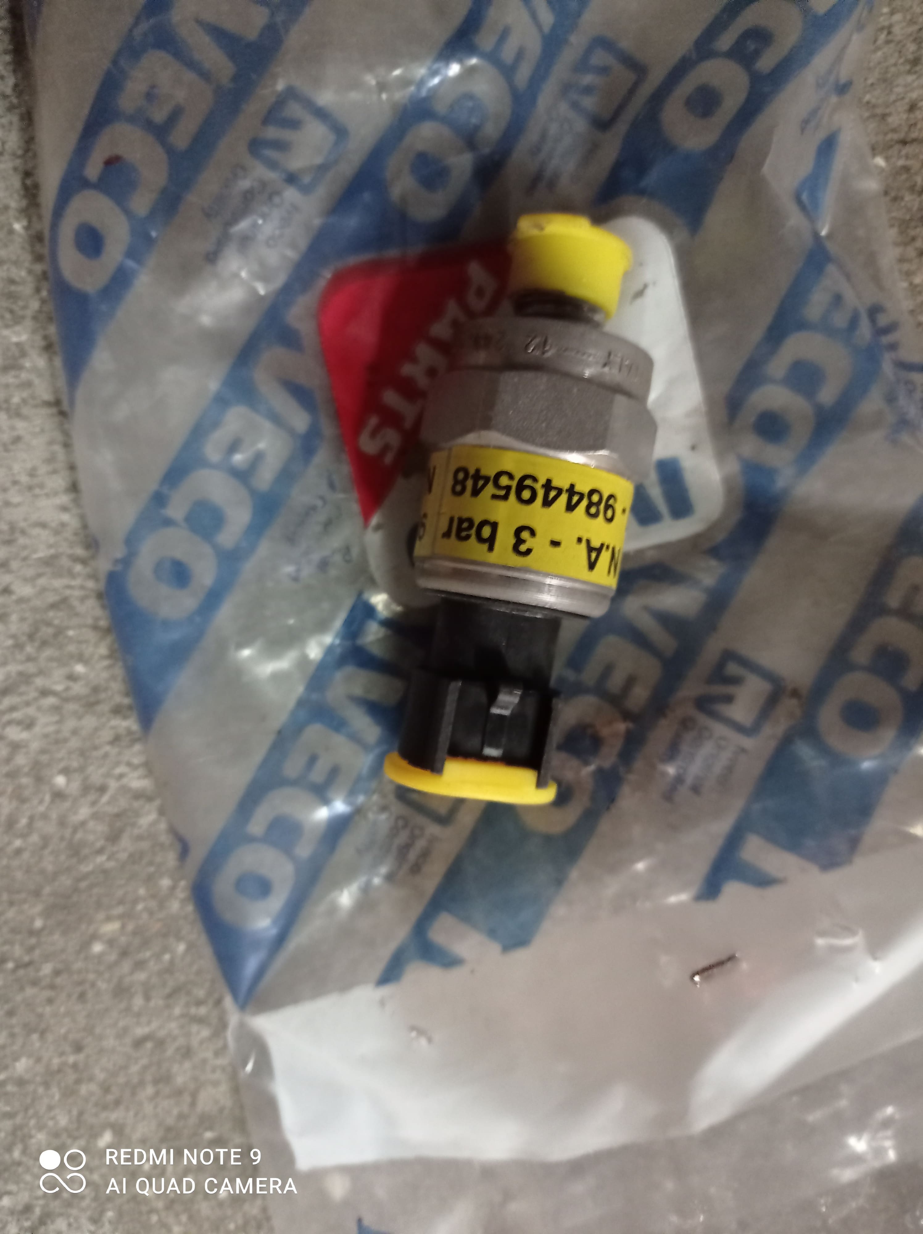 CAPTEUR DE PRESSION SUR RAIL INJECTION POUR IVECO EUROCARGO | Groupe Duclos