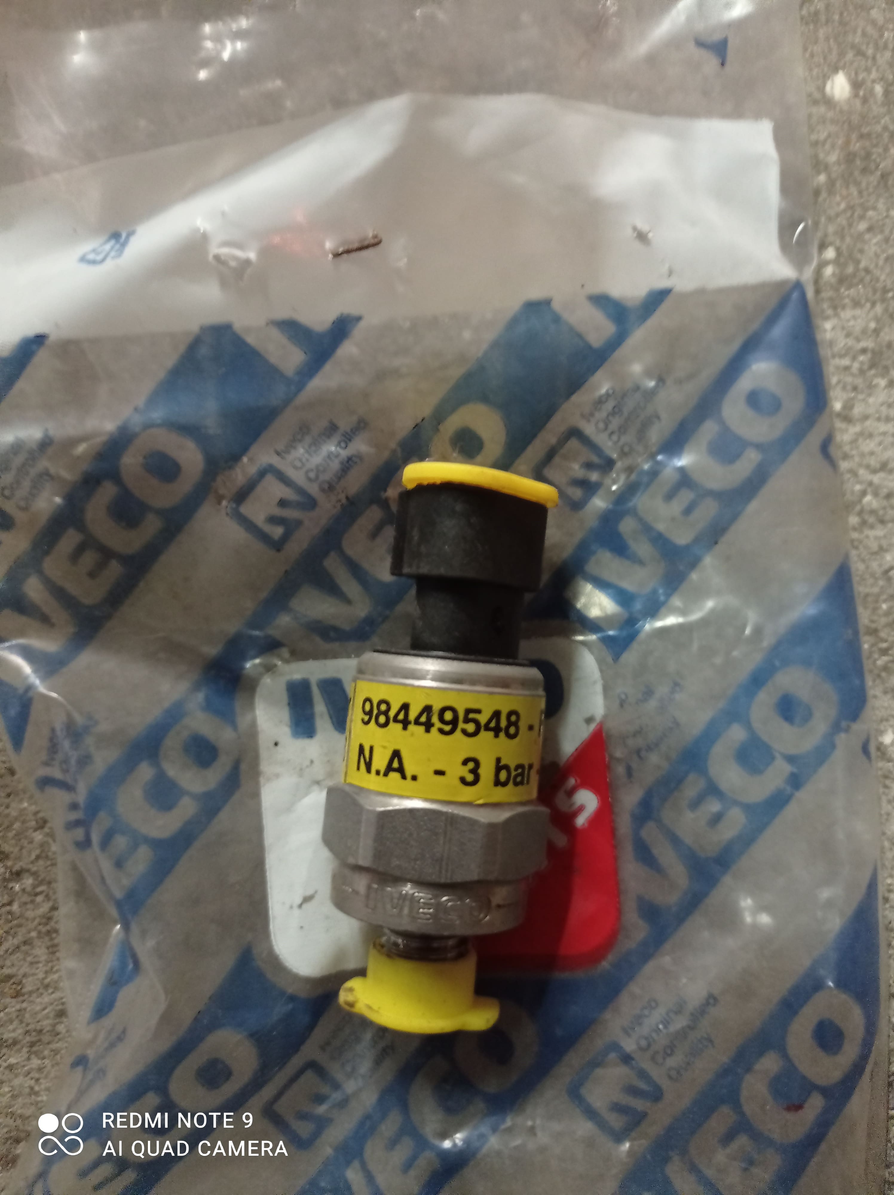 CAPTEUR DE PRESSION SUR RAIL INJECTION POUR IVECO EUROCARGO | Groupe Duclos