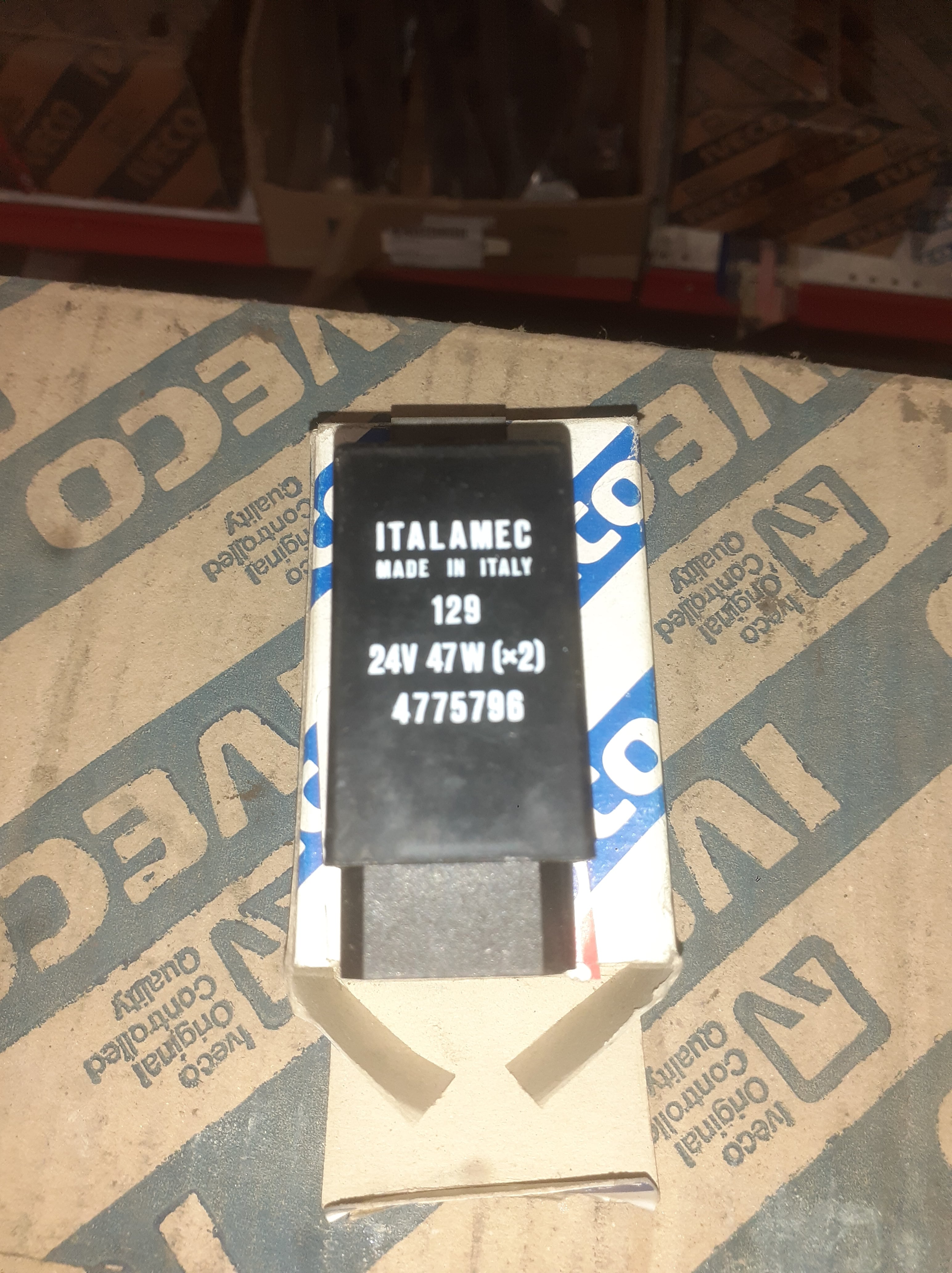 RELAIS WARNING 24V IVECO | Groupe Duclos